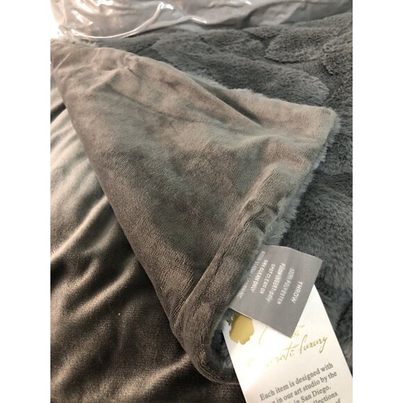 Aviva Stanoff | Accents | Aviva Stanoff Three Piece Set In Slate Grey ...